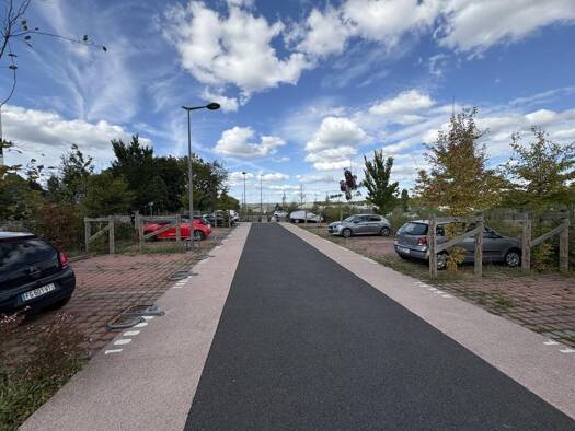 Location parking Langevin Saint-Cyr-l'École 78210 : 1 annonce