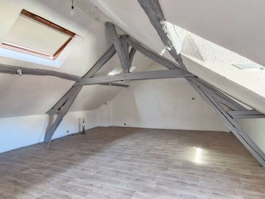 Achat appartement Rive Gauche Joigny 89300 dès 55 000€ : 7 annonces