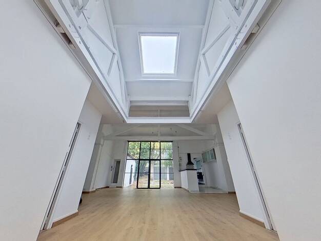 Location Bercy Charenton-le-Pont 94220 dès 1 990€ : 1 annonce