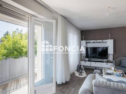 Achat appartement dernier étage La Cour-Marigny 45260