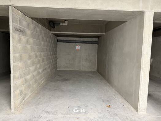 Achat parking Ouest Miribel 01700