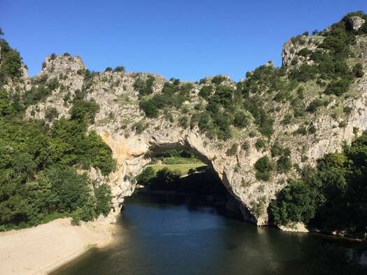 Achat hôtel Les Vans 07140 dès 89 000€ : 1 annonce