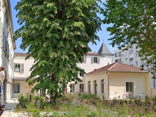 Location Le Grand Trou Lyon 8ème arrondissement 69008 : 40 annonces