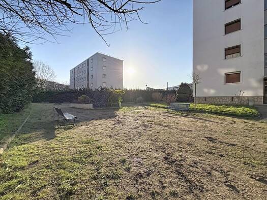 Achat appartement Vaux de Rome Villejuif 94800 dès 185 000€ : 24 annonces