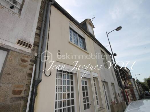 Achat maison de ville Saint-Cyr-du-Bailleul 50720